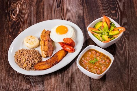 Premium Photo Bandeja Paisa Typical And Traditional Food Of The