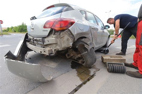 Wypadek i ogromne korki na Wschodniej Obwodnicy Wrocławia Ruch odbywa