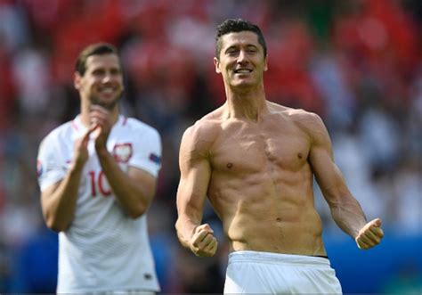 Giulia Lena Fortuna Robert Lewandowski Oben Ohne 25 6 2016