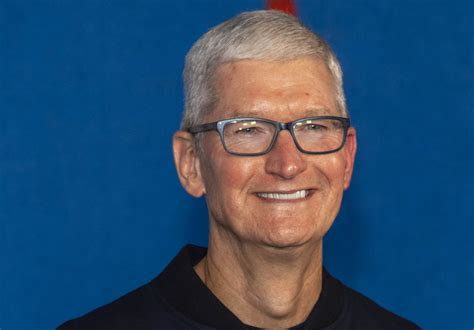 Apples Tim Cook Explains Vision Pros Extravagant 3 499 Price Tag