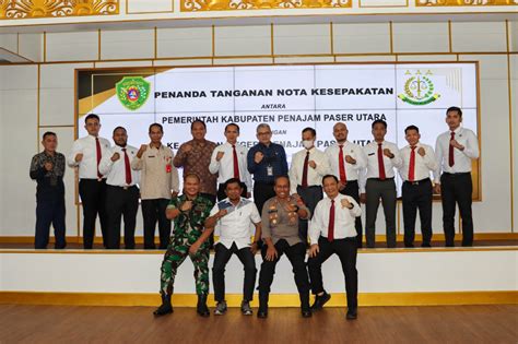 Pemkab Pemda PPU Dan Kejaksaan Negeri PPU Tandatangani Nota