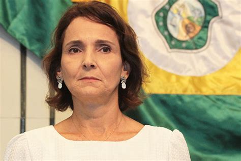 Camilo entende esse afastamento diz Izolda sobre sua saída do MEC