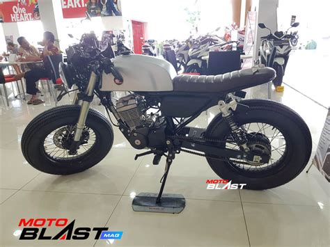Modifikasi Honda CB150 Verza Jadi Street Bobber MOTOBLAST