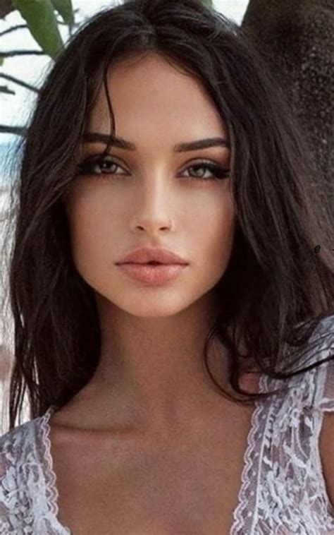 Pin By Сергей Иванов On девушки Beautiful Girl Face Brunette Beauty Beautiful Eyes