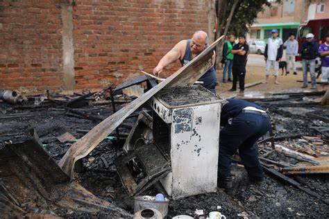 Incendio En El Callao Fuego Redujo A Cenizas Cuatro Casas FOTOS