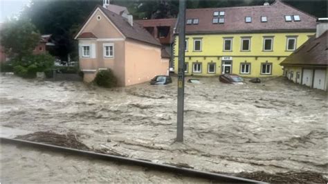 Neviđene bujične poplave u Austriji a bit će još kiše