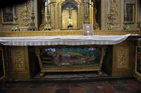 Abrir N Capilla De Las Santas Reliquias De Los Santos M Rtires Grupo