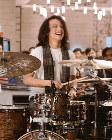 Pin Oleh Indah Juniarty Di Indah S Fave Aktris Musisi Ekspresi Wajah