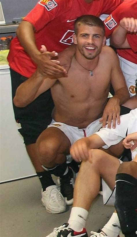 Gerard Piqu Nudo Negli Spogliatoi Del Barcellona