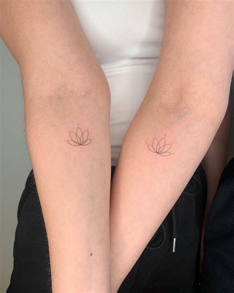 Tatuajes Minimalistas Para Amigas Ideas Bonitas Y Llenas De Significado