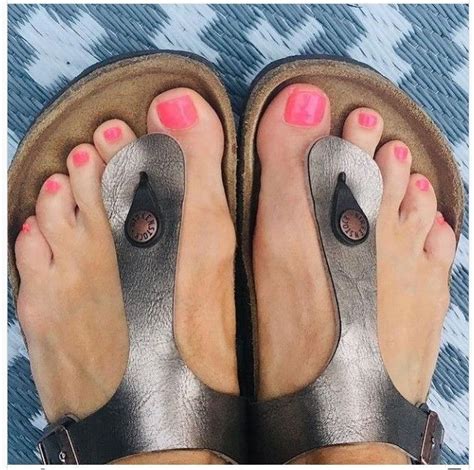 Pin Van Mry Markay Op Sandals And Clogs
