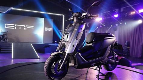 Terbaru Motor Listrik Yamaha EMF 2022 Harga Bikin Kaget