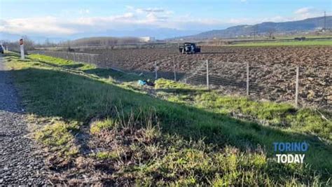 Incidente In Tangenziale A Trofarello Auto Fuori Strada Atterrato