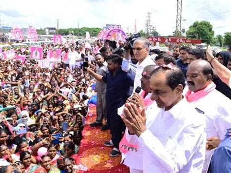 Telangana CM KCR Assures KLIP Water For Patancheru