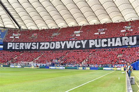 Wis A Krak W Pogo Szczecin Show Na Trybunach W Trakcie Pucharu