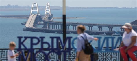 Explosion auf Krim Brücke Russland spricht von ukrainischem Terrorakt