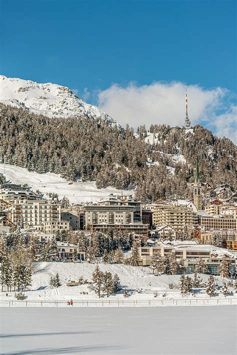 Aussicht Auf St Moritz Im Winter Bild Kaufen 71377430 Lookphotos