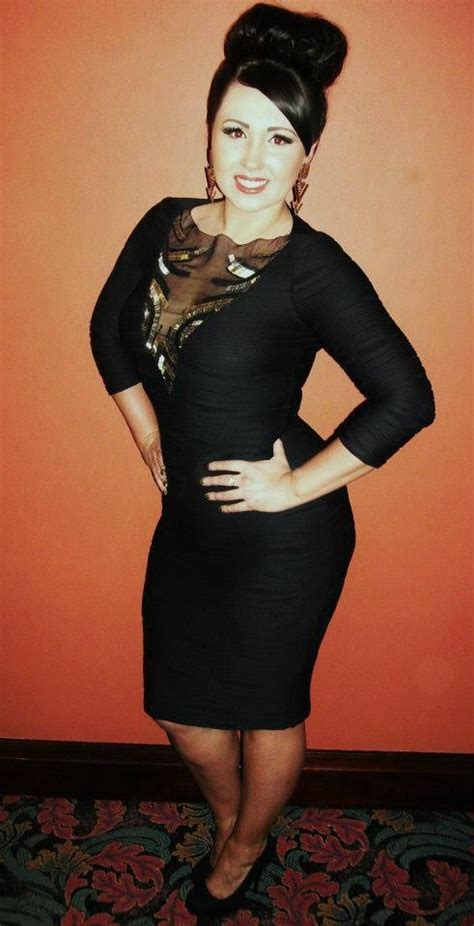 Francesca F Wows In By Badgely Mischkas Foxxy Bodycon Dress She