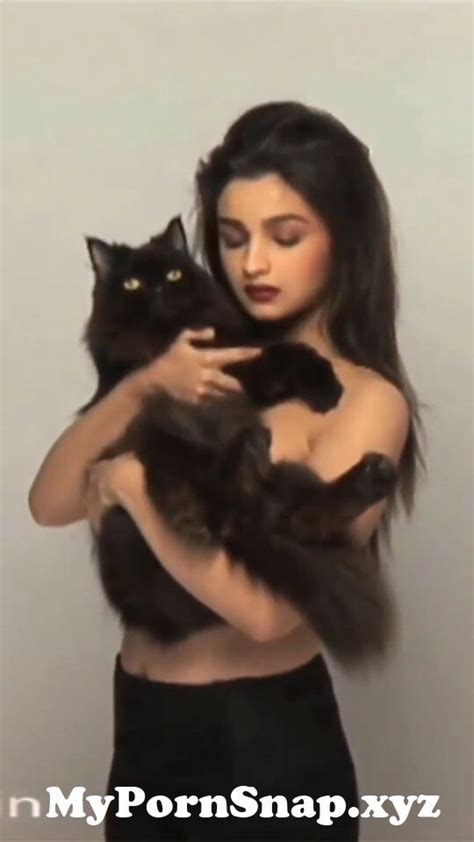 Alia Bhatt Latest Hot Sexy Photos Alia Bhatt Boobs Nipples Breast
