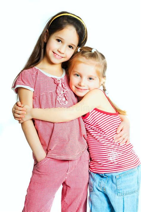 Deux Petites Filles Photo Stock Image Du Rire Occasionnel 19686922