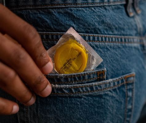 Qué es el stealthing y por qué SÍ es una forma de violencia contra las