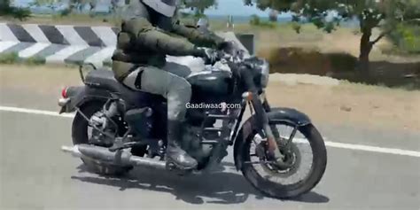 New Gen Royal Enfield Bullet 350 Spied Up Close Again Launch Soon