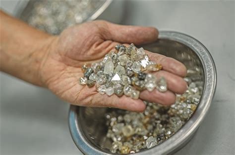 DIAMANTES COMO SE DETERMINA O VALOR DESTA PEDRA PRECIOSA
