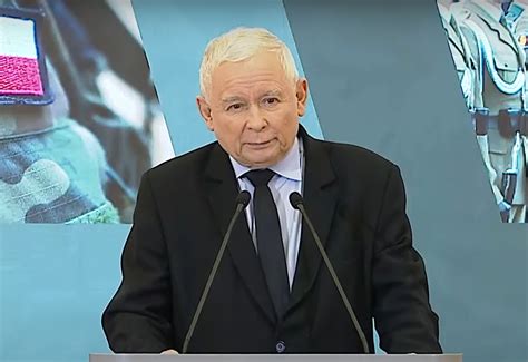 Konferencja prasowa wicepremiera Jarosława Kaczyńskiego i ministra