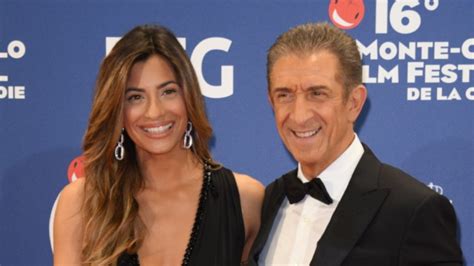 Ezio Greggio Sulla Fidanzata Romina Mi Fa Stare Allegro L Ho Voluta