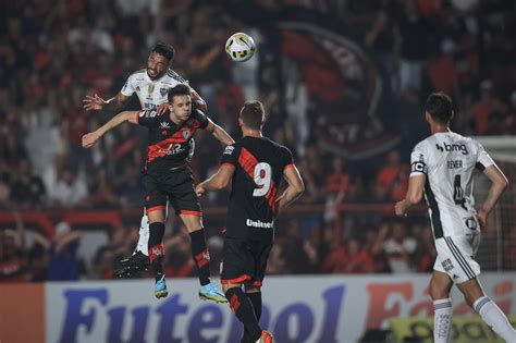 Atlético GO volta a decepcionar é derrotado pelo Atlético MG e segue
