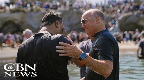 Never Too Late 85 Year Old Man Gets Baptized At Greg Lauries Historic Pirates Cove Event