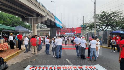 Con una tradicional marcha así se conmemora el Día del Trabajador en