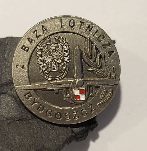 Odznaka Baza Lotnicza Bydgoszcz Bydgoszcz Kup Teraz Na Allegro