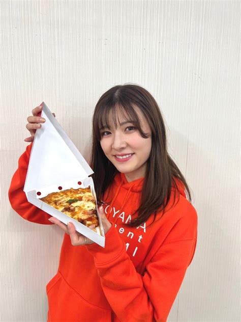 ハロプロ界隈新着情報 on Twitter ブログ更新囲まれ 小片リサ https ameblo jp risa ogata
