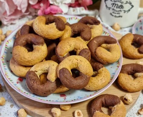 BISCOTTI ABBRACCI DELLA NONNA CACAO E NOCCIOLE Dolce Ricetta Facile