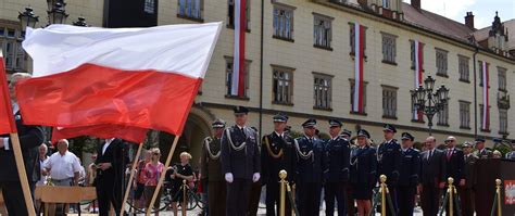Obchody Dnia Flagi Rzeczypospolitej Polskiej Komenda Wojew Dzka