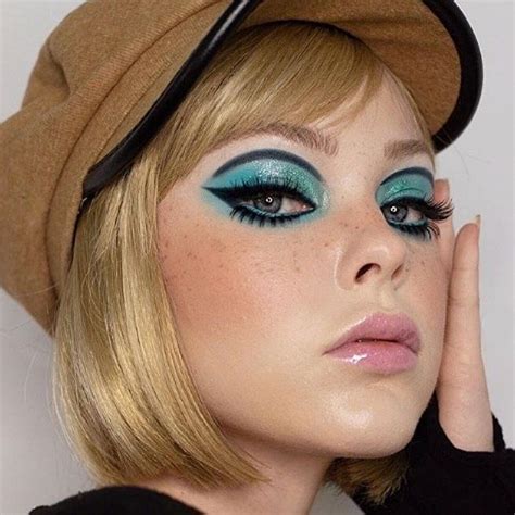 18 Maquillajes inspirados en los años 60 para tus fotos de Instagram