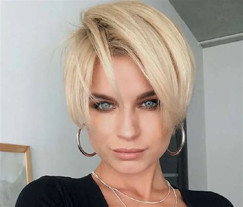Short Trendy Spring Hairstyles Look Refreshed In March