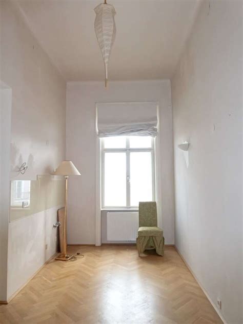 Baden Zentrum großzügige und stilvolle Altbauwohnung 112 m² 1 237