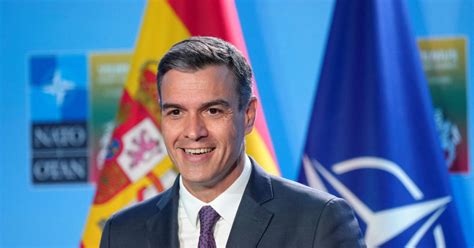 El CIS sitúa al PSOE por delante del PP