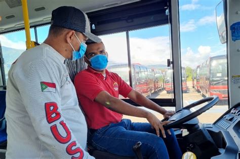 Planta De Autobuses Yutong Venezuela S A Entrega Unidad Nueva ZK6118HGA