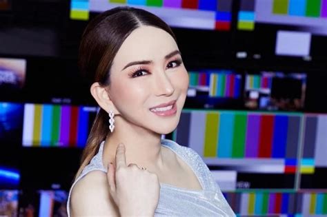 EMPRESARIA TRANSGÉNERO ES LA NUEVA DUEÑA DE MISS UNIVERSO Revista