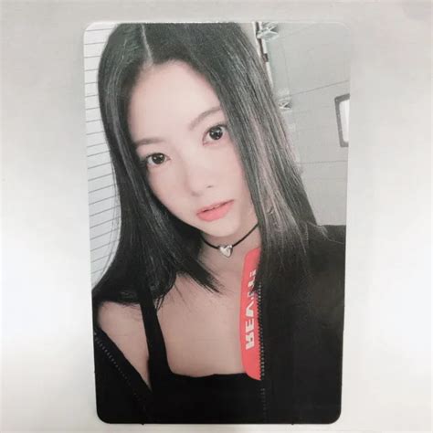 LE SSERAFIM HONG Eunchae Official 1st Mini Album FEARLESS Vol 1