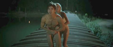 evelien bosmans nuda ~30 anni in marina