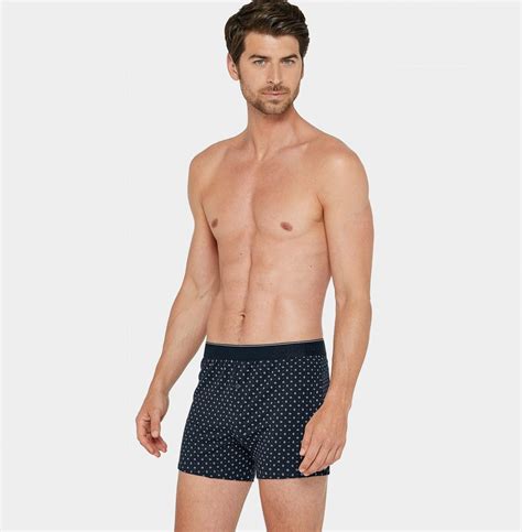 Les meilleures marques de sous vêtements quun homme doit connaître