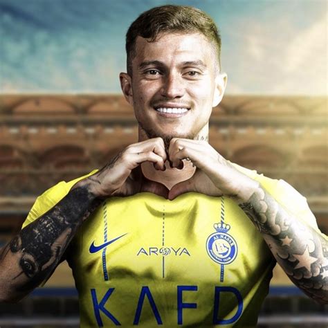 Paraibano Otávio é contratado pelo Al Nassr e jogará Cristiano