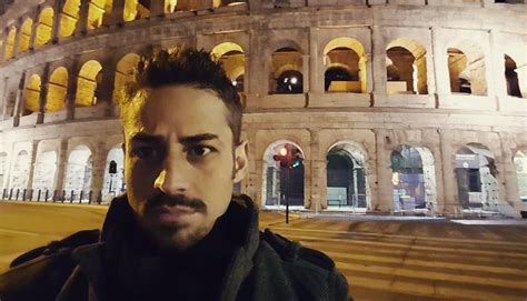 Si Schianta Contro Il Guard Rail Con La Moto Morto Enne Sulla