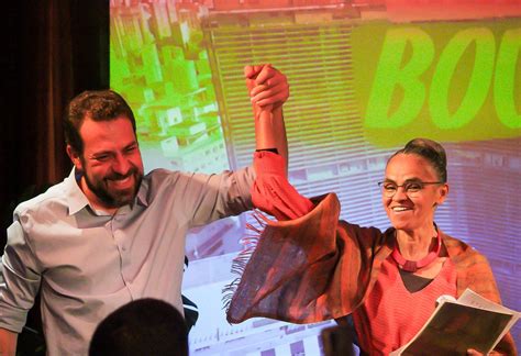 Marina Silva anuncia apoio da Rede Sustentabilidade à pré candidatura