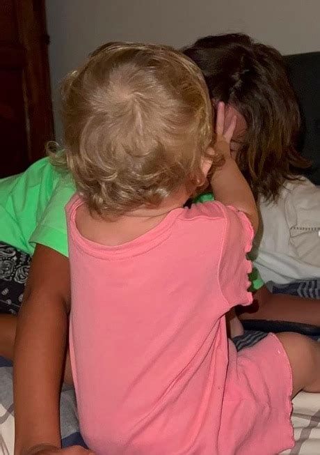 Belen Rodriguez i capelli della figlia Luna Marì cambiano colore e piega