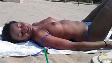 Sexy Lady Naked At The Beach Shesfreaky